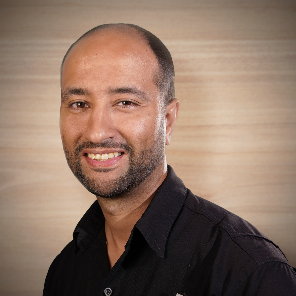 The Cross Current – Equipping the Church by Example